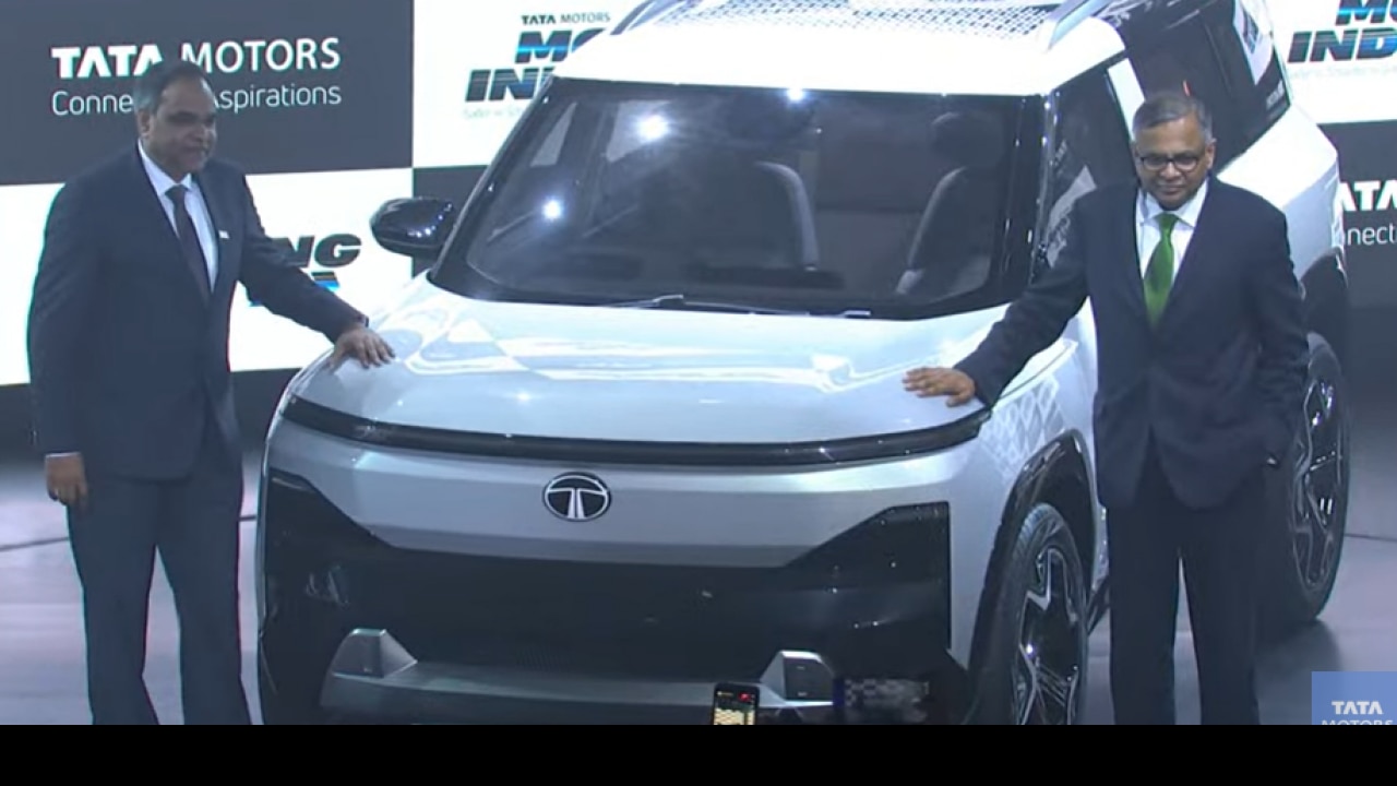 Tata Motors reveals much-awaited Tata Sierra EV concept at Auto Expo ...