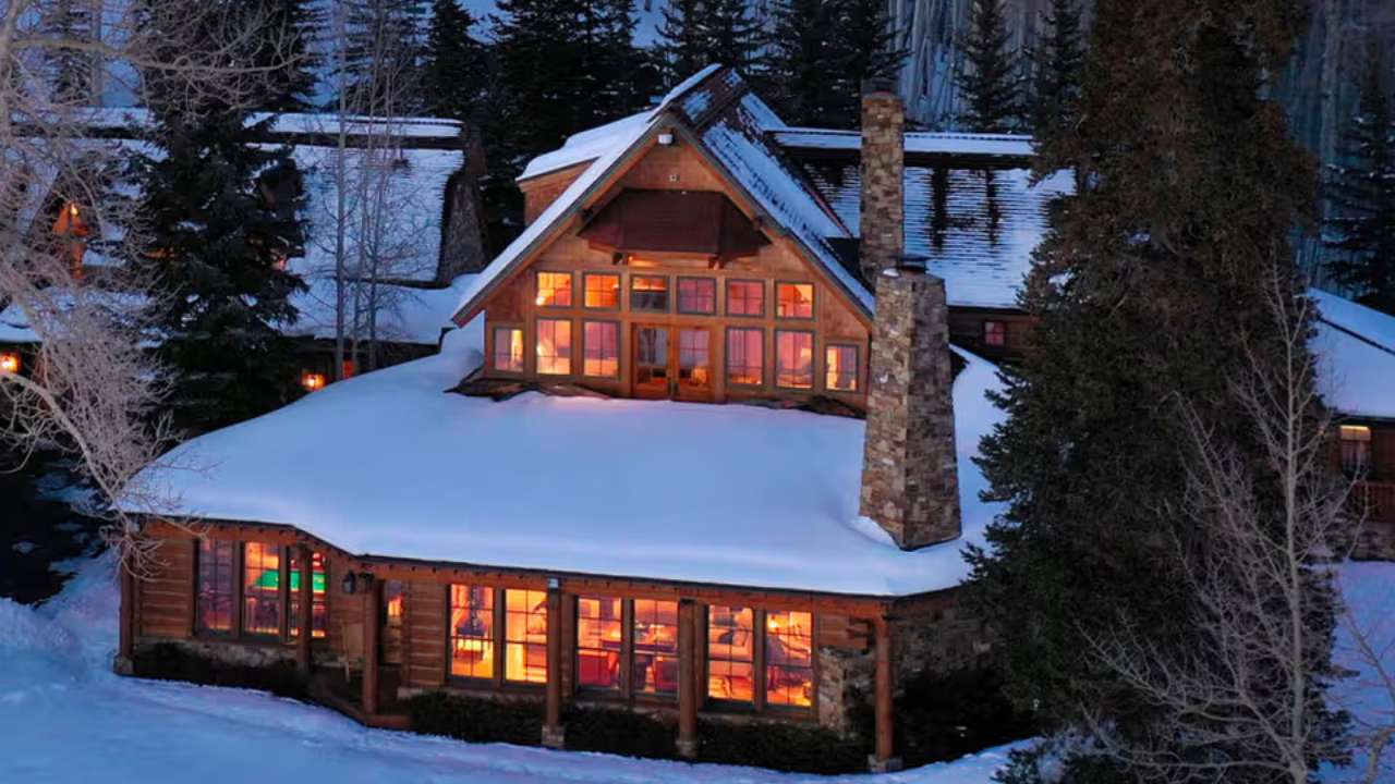 Here's a look at Tom Cruise's luxurious properties worth millions that ...