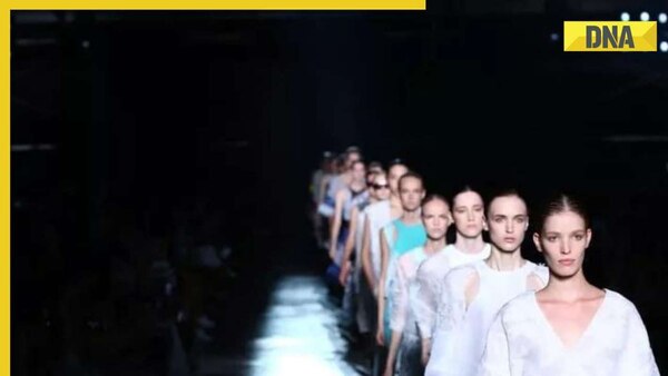 Here’s why supermodels never smile ever while walking the ramp