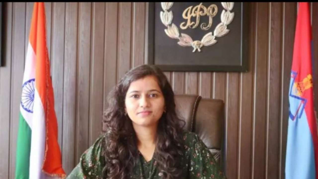 Meet IPS Trupati Bhatt, who rejected 16 government job offers for UPSC ...