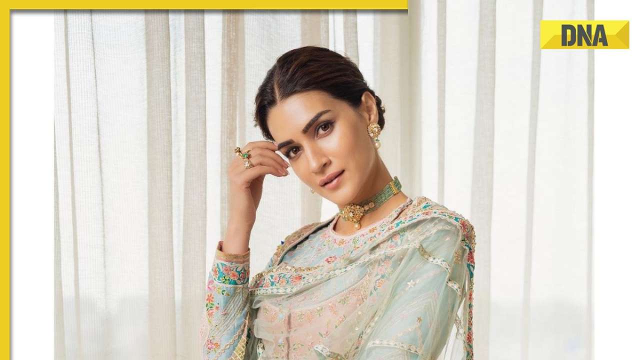 Kriti Sanon turns heads in beautiful blue anarkali set, her juttis are ...