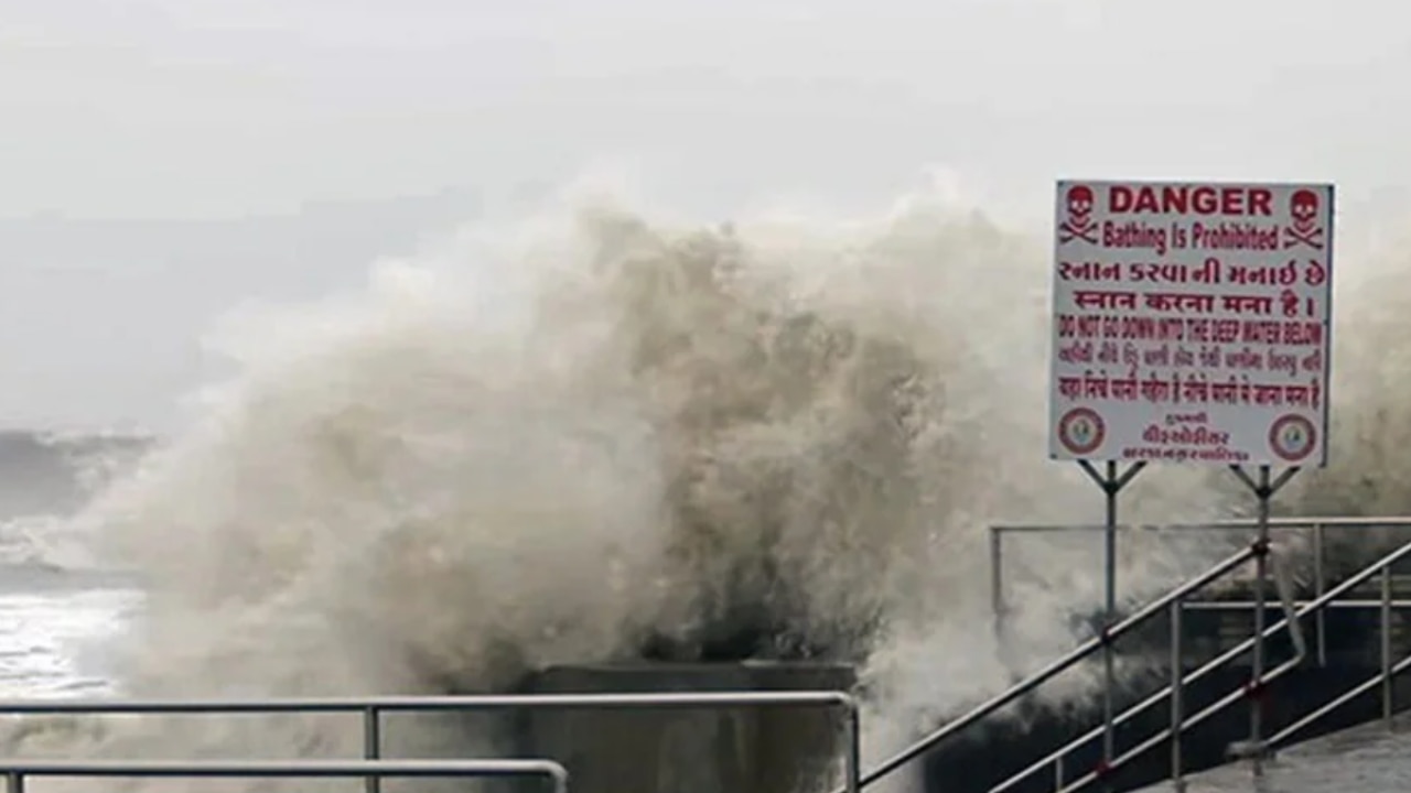 Cyclone Biparjoy landfall: 22 injured as strong winds, high tides hit ...