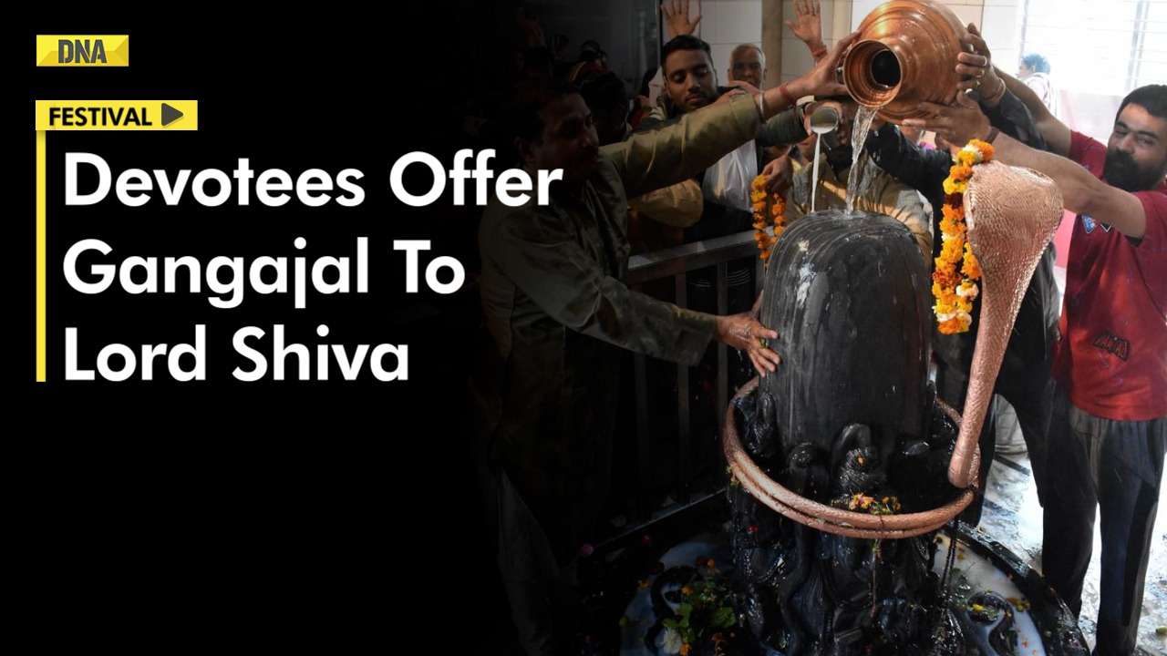 Devotees Offer Gangajal To Lord Shiva On Sawan Shivratri At Temple In Delhi