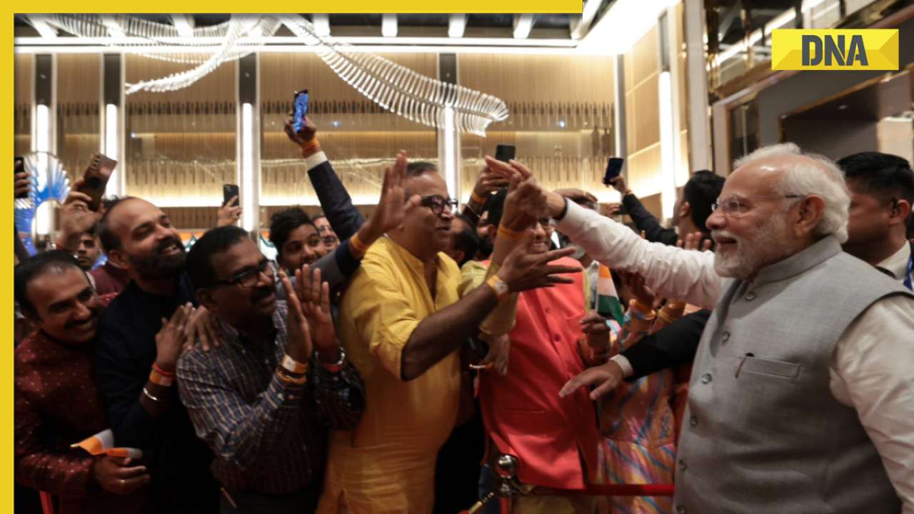 'Modi, Modi!': Indian diaspora welcomes PM Modi in UAE with cheers ...