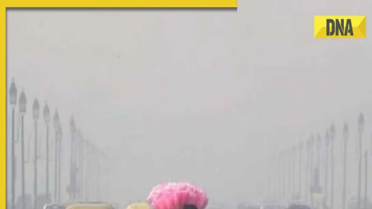 Delhi: Overall AQI persists in 'Very Poor' range, thick fog shrouds ...