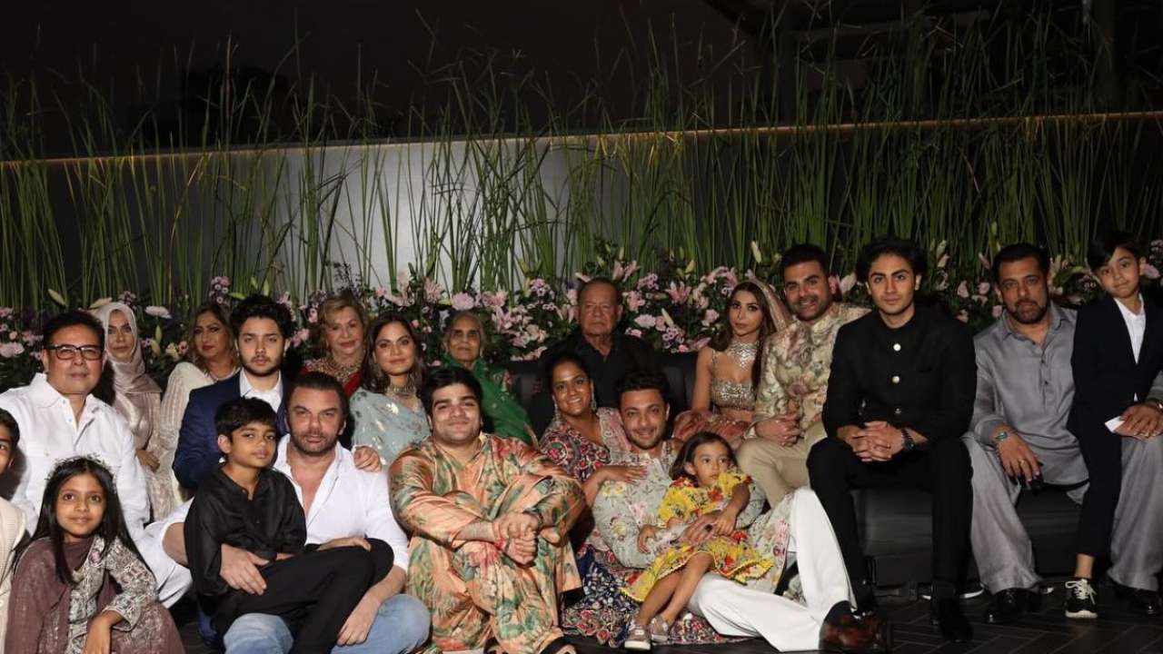 Sshura Khan poses with Arbaaz Khan's son, Salman Khan and family; newlyweds share inside photos ...
