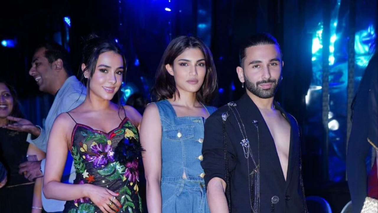 In pics: Orry attends Nandita Mahtani's fashion show, enjoys afterparty ...