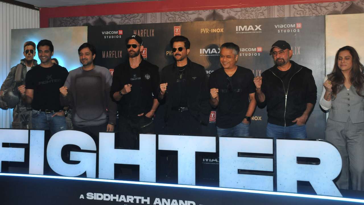 Hrithik Roshan, Anil Kapoor, Siddharth Anand slay in style at Fighter ...