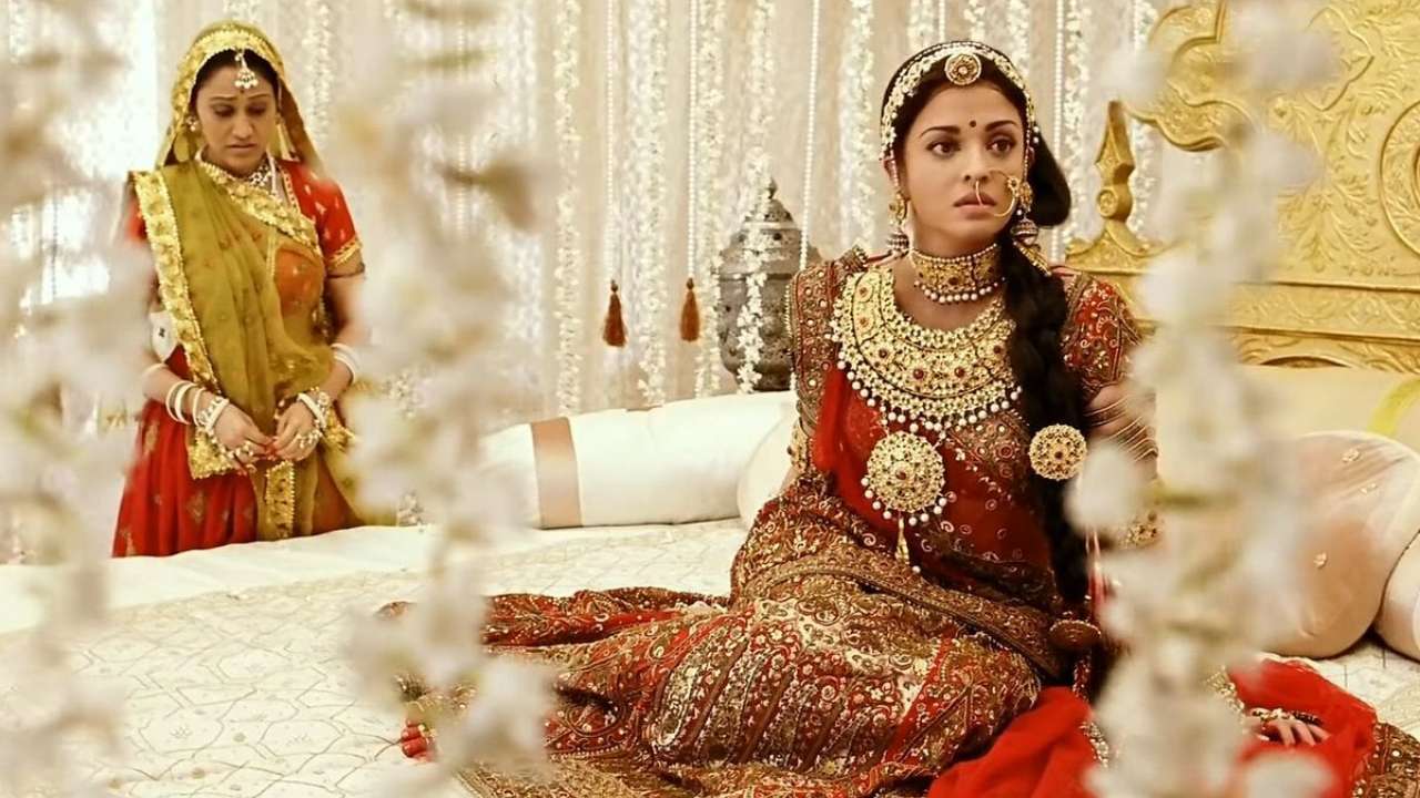 Meet Aishwarya Rai's co-star, who left Bollywood for TV, one show made ...