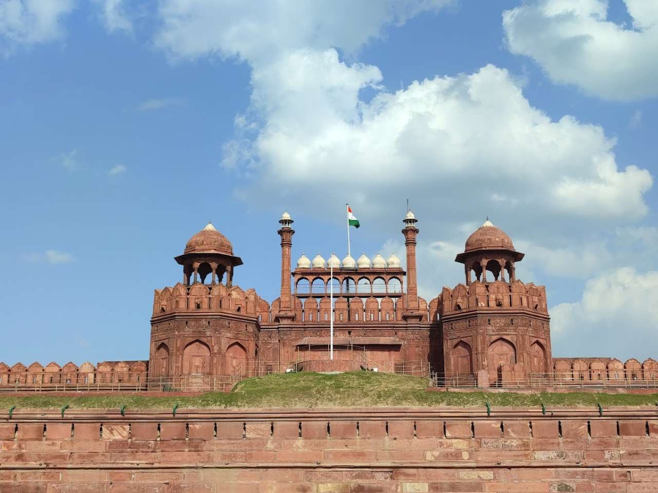 Independence Day 2024: What is the old name of Red Fort?