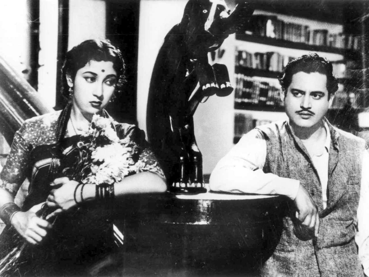 This top singer was cheated by her husband, forced to vacate bungalow ...