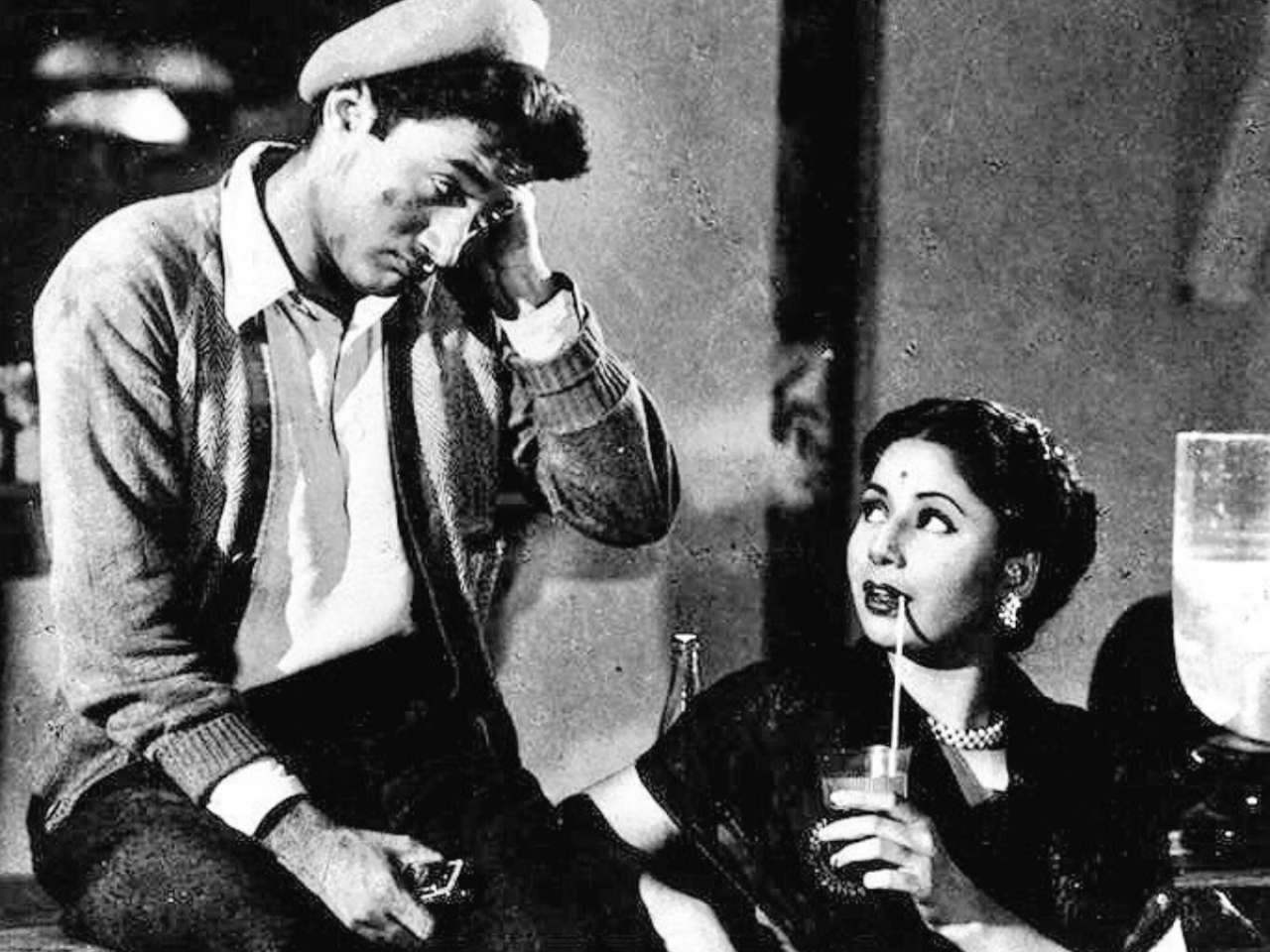 This top singer was cheated by her husband, forced to vacate bungalow ...