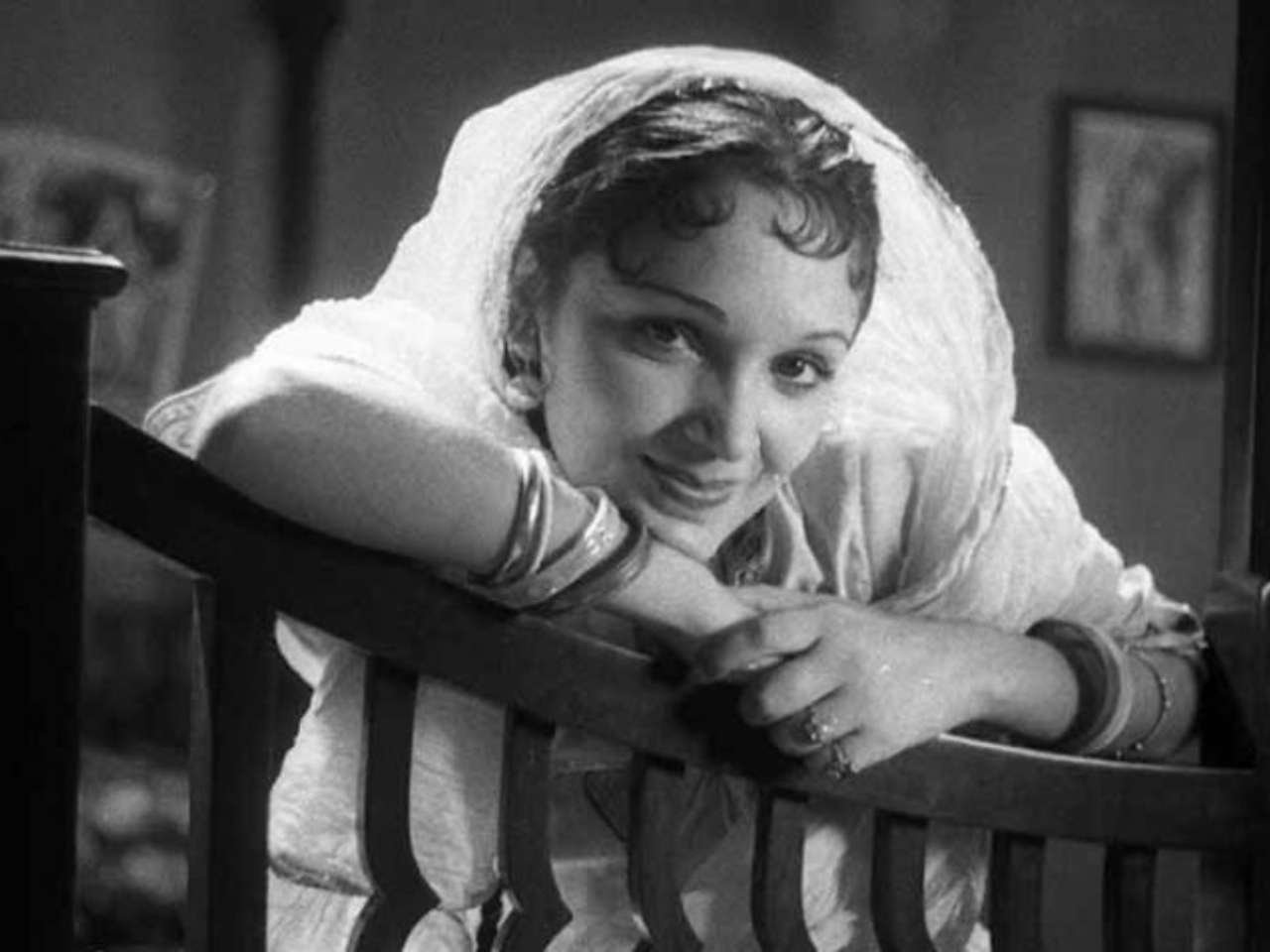 Called first lady of Indian cinema, this actress left husband to elope ...