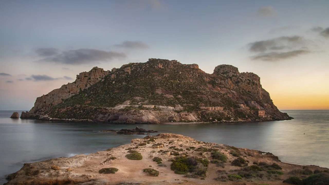 5 most isolated places in the world