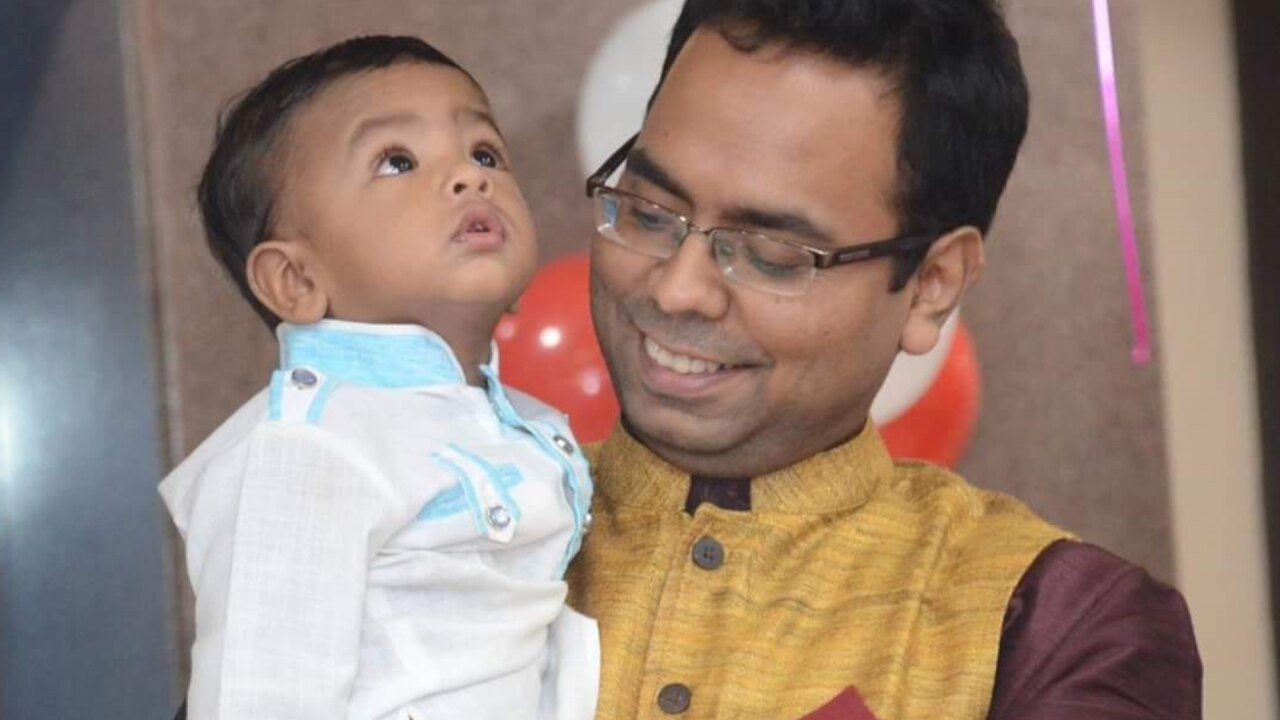 रिक्शा चलाने वाले के बेटे ने कैसे क्रैक की UPSC? रुला देगी IAS गोविंद ...