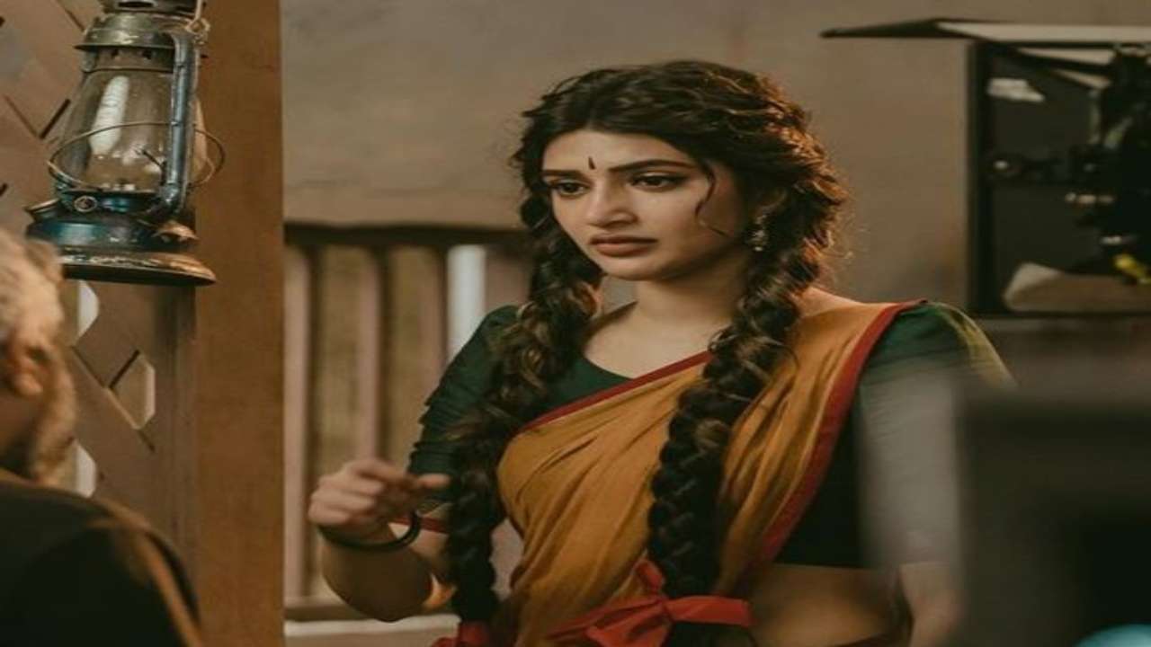 Meet sensational actress Sreeleela, who is set to romance Allu Arjun in Pushpa 2 song ‘Kissik’