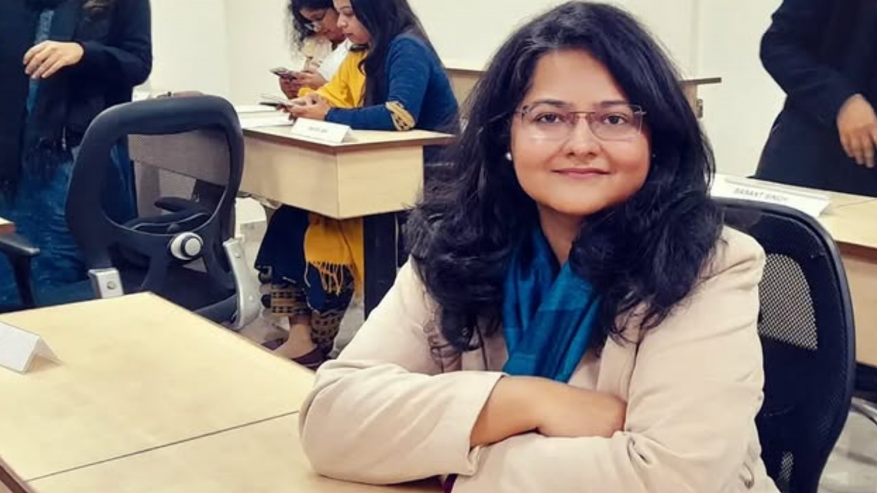 यूट्यूब की 4 महीने की तैयारी से पास की UPSC की परीक्षा, लाईं 14वीं रैंक ...