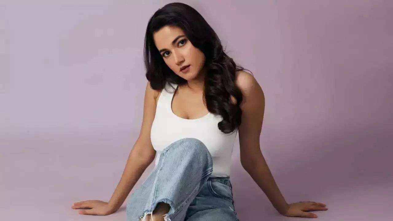 Meet Aaliya Qureshi who won hearts as 'Ananya' in Bandish Bandits 2