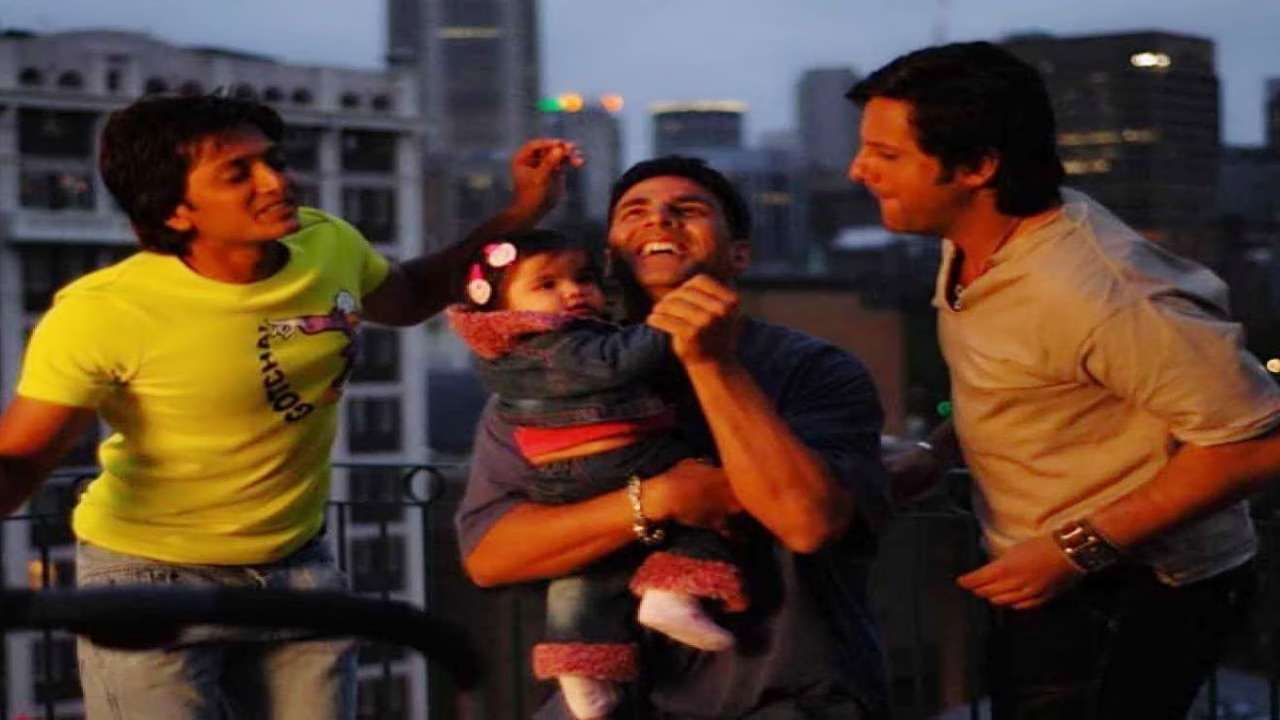 Do you remember that little 'Angel' of 'Heyy Baby'? This is how she ...