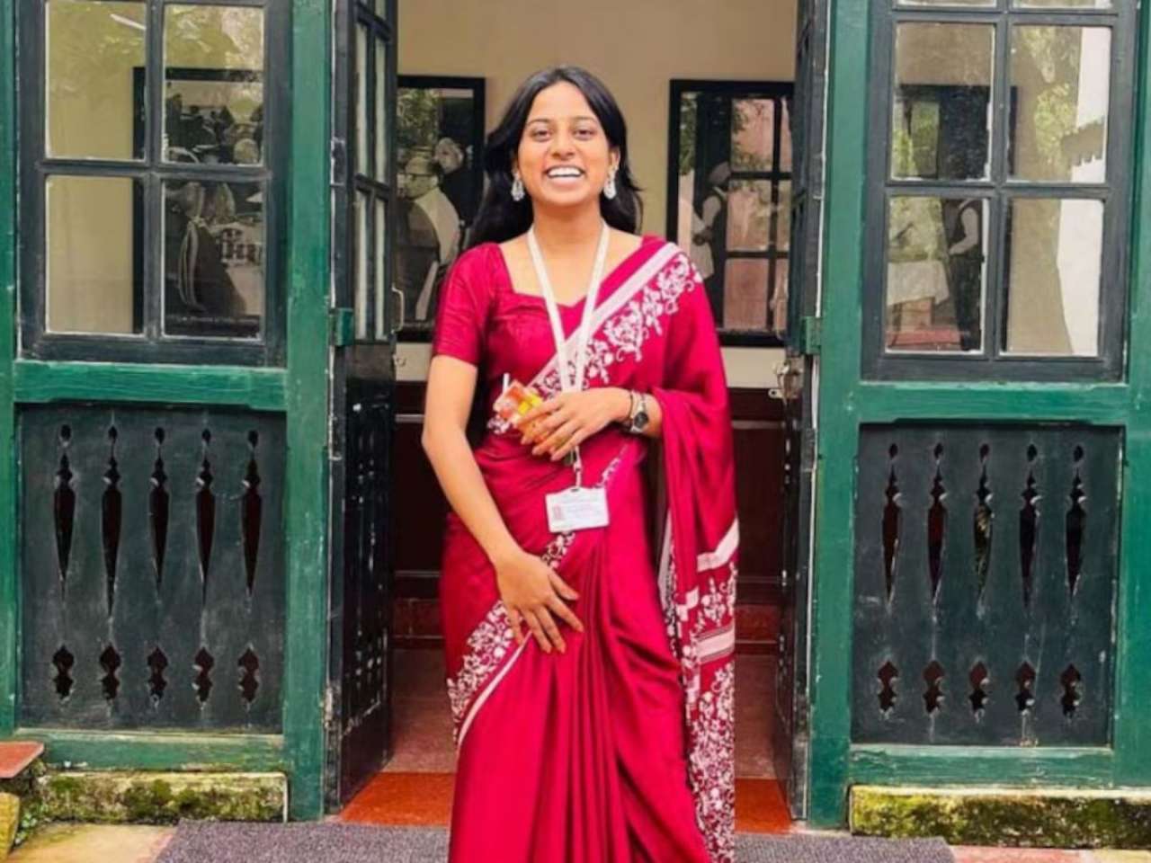 Meet IAS Vandana Meena who studied 15-16 hours daily, later cracked ...