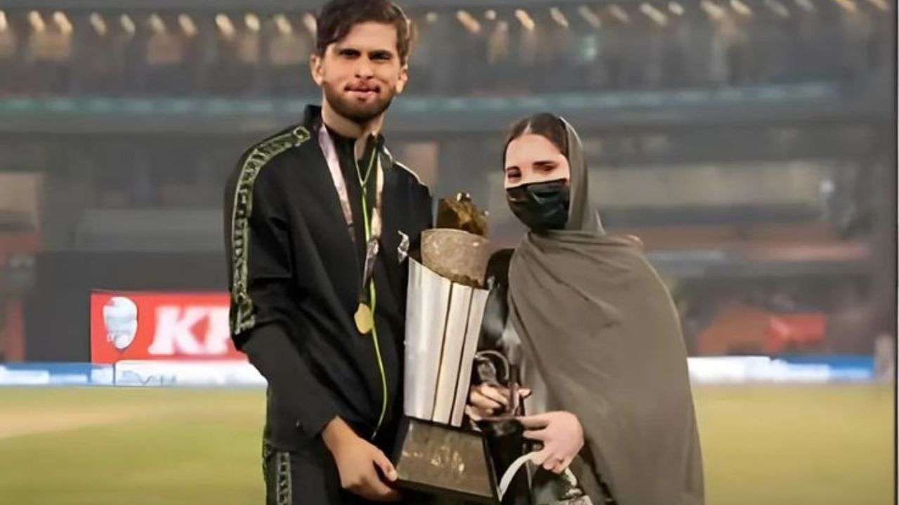 PAK vs NZ Champions Trophy 2025: Meet Pakistan star cricketer Shaheen ...