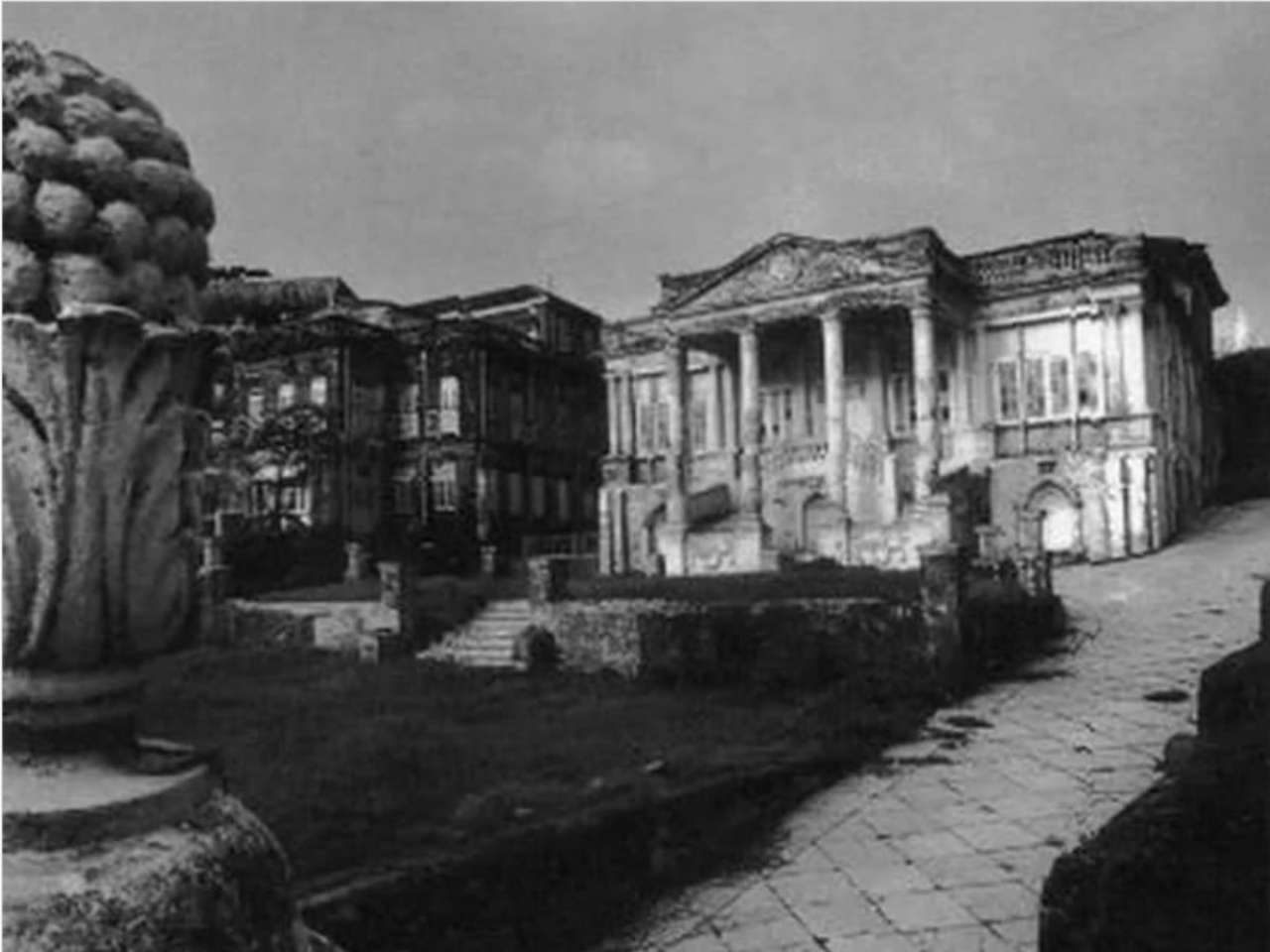 What was Shah Rukh Khan, Gauri Khan, Suhana Khan, Aryan Khan, AbRam's ...