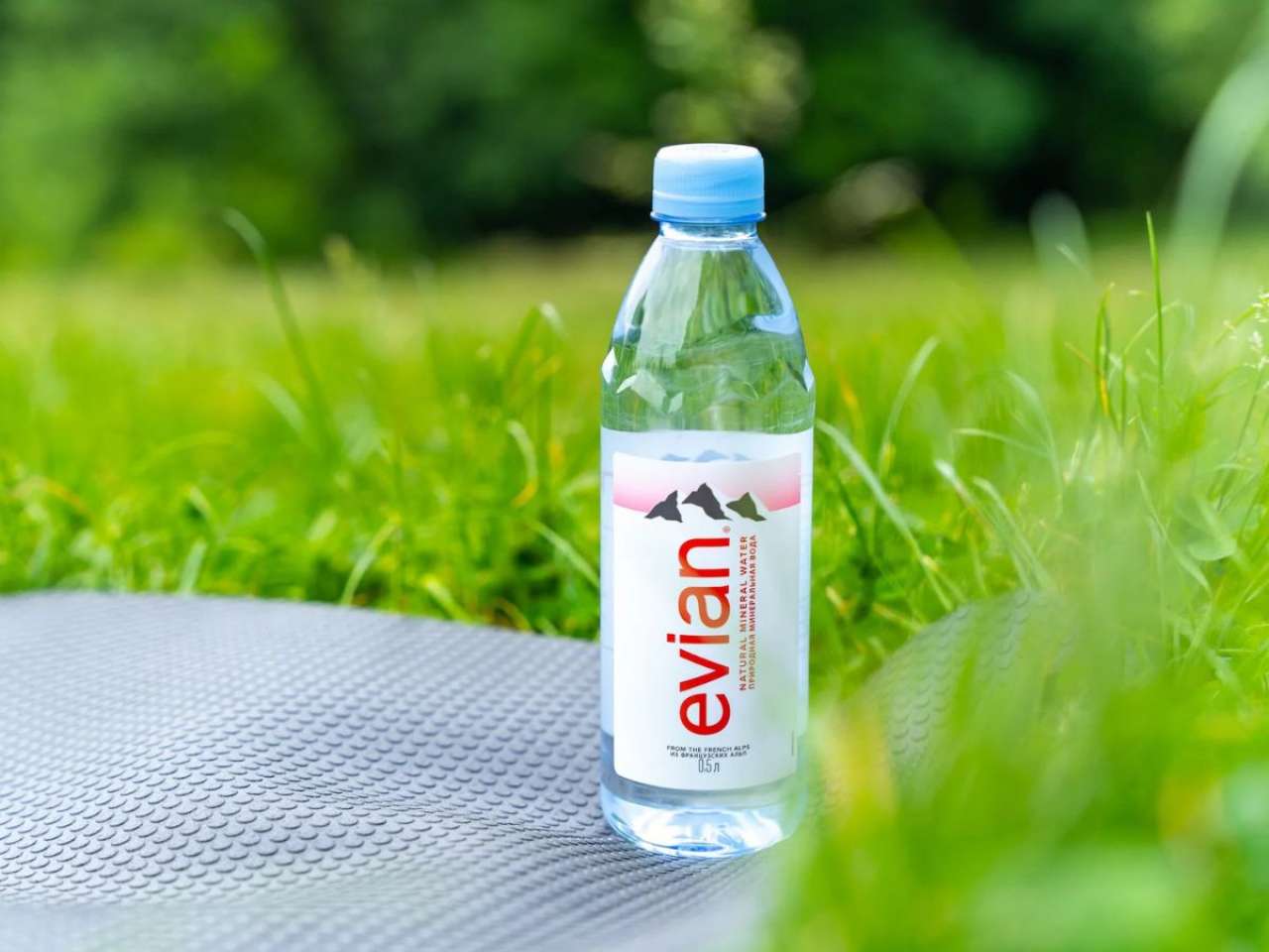 What’s the cost of Evian Spring Mineral Water that Virat Kohli, Anushka ...