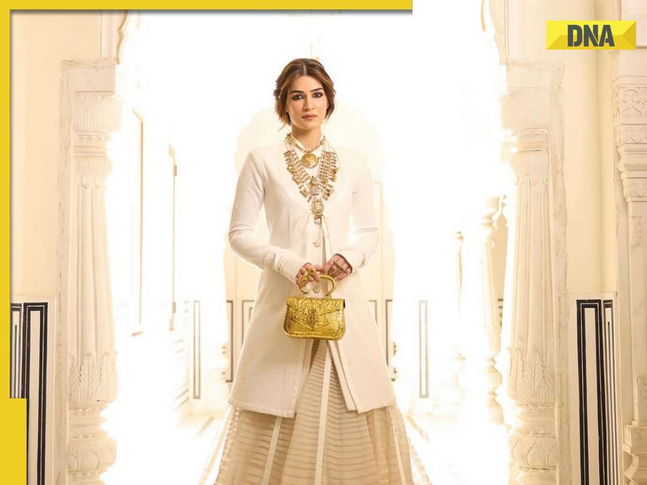 Kriti Sanon dazzles on the red carpet of IIFA awards 2025 in gorgeous ...