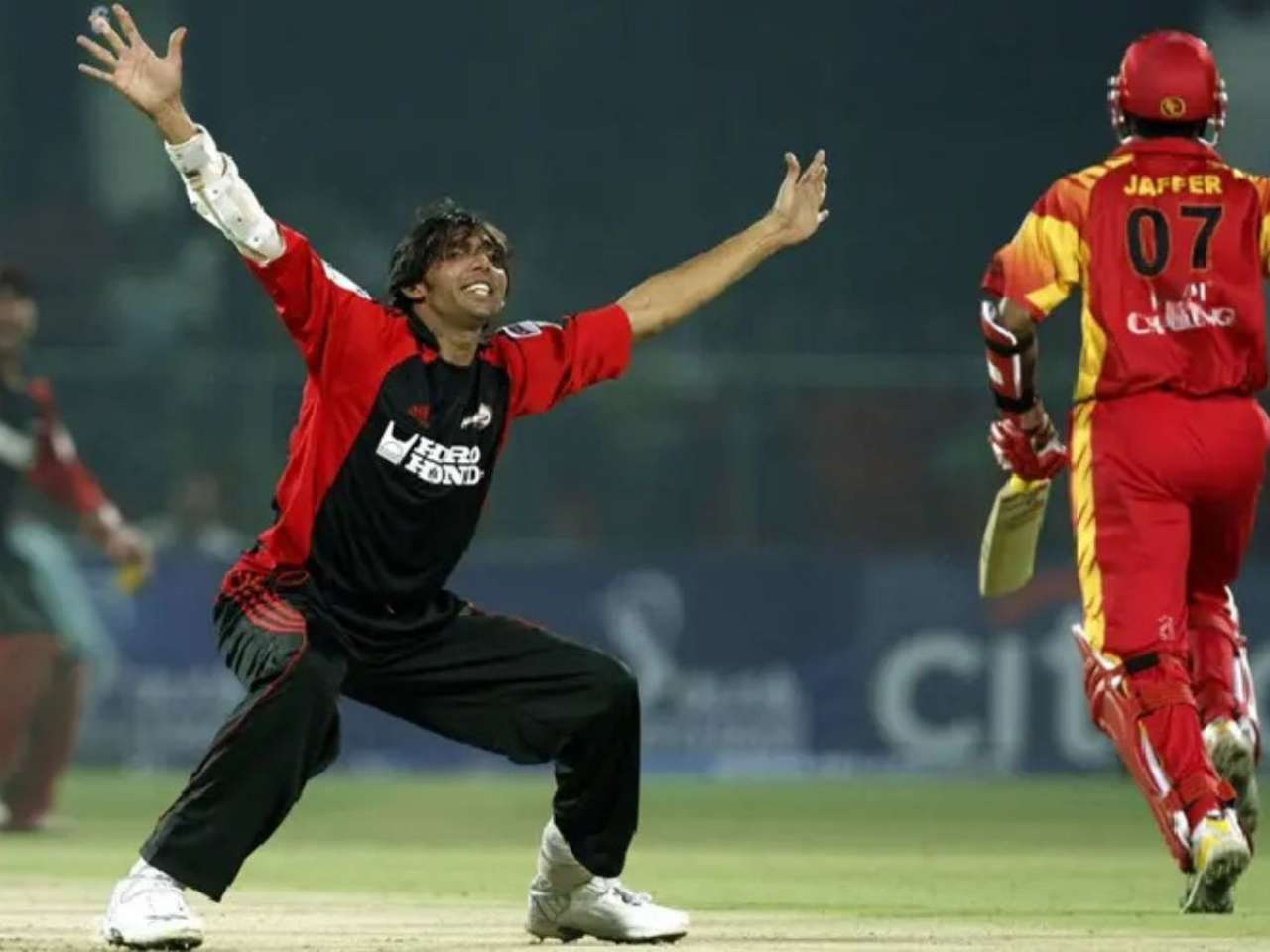 From David Warner to Harbhajan Singh: Players who got banned from the IPL