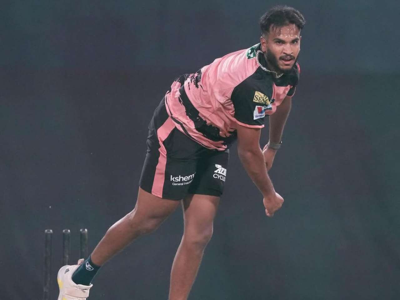 Meet pace bowler Vyshak Vijaykumar, who was once picked by RCB, became ...