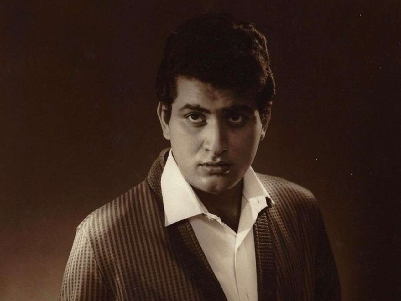 From Purab Aur Paschim to Kranti: 5 blockbuster films of veteran actor ...