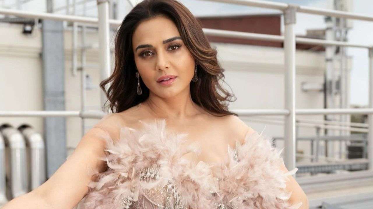From Preity Zinta, Shilpa Shetty, to Mallika Sherawat : 8 Bollywood ...