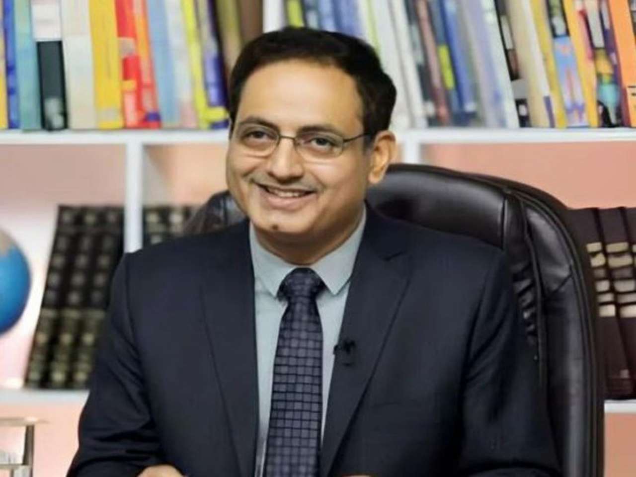 Drishti IAS founder Dr Vikas Divyakirti shares unique 888 formula for UPSC success