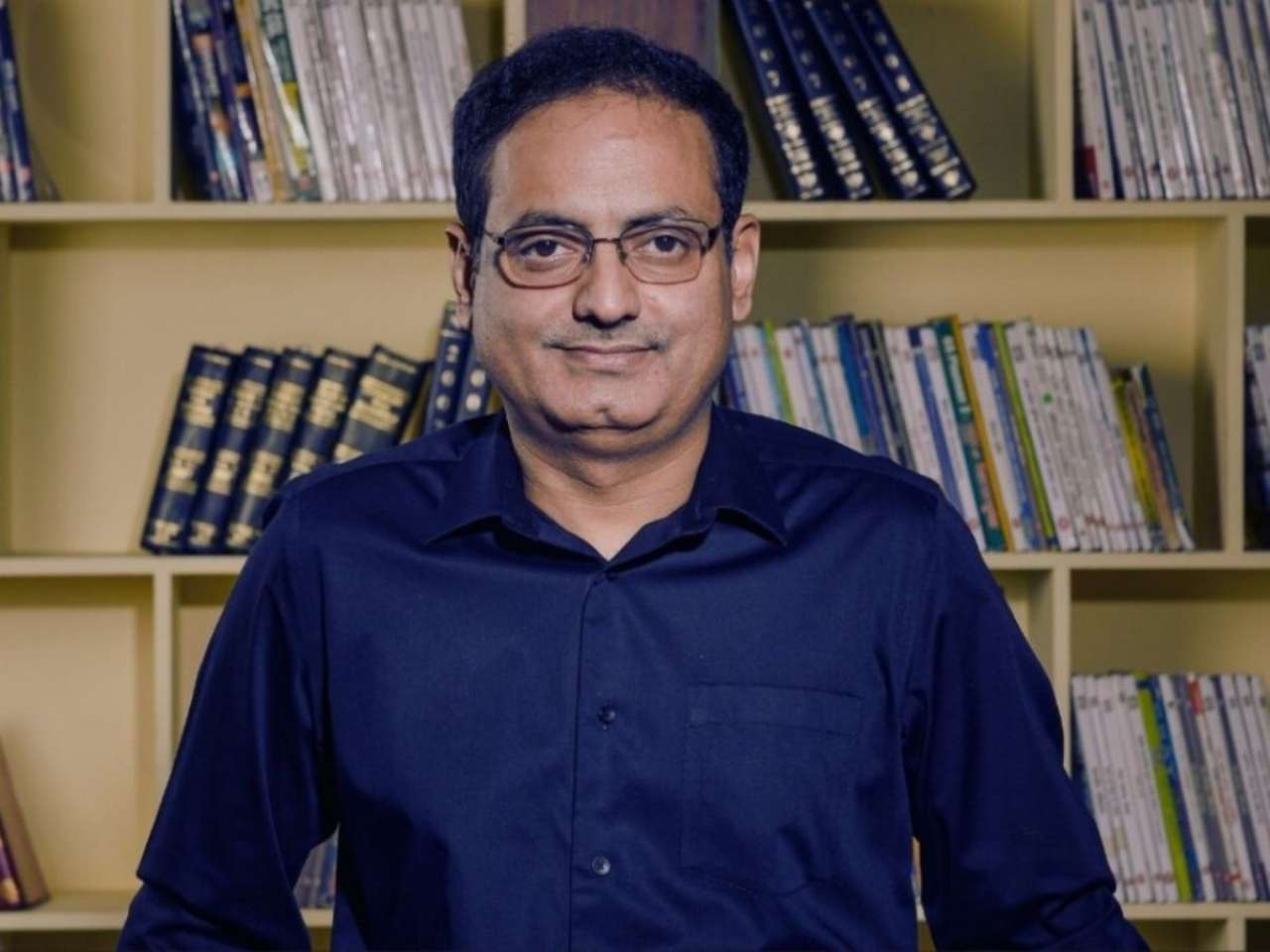 Drishti IAS founder Dr Vikas Divyakirti shares unique 888 formula for ...