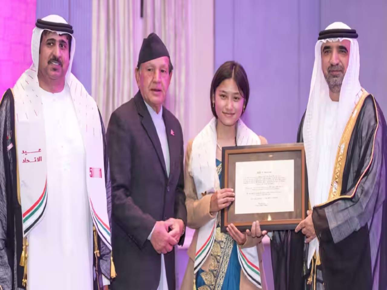 Meet girl with most beautiful handwriting in world, was honoured by ...