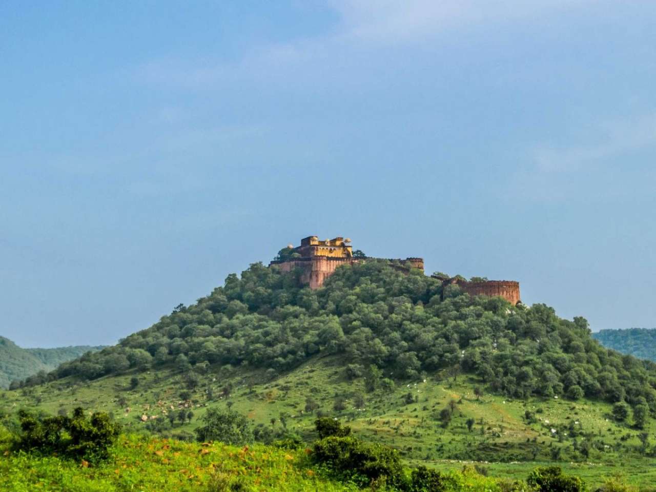 Ranthambore Fort to Bandhavgarh Fort: Explore 5 historic forts on ...