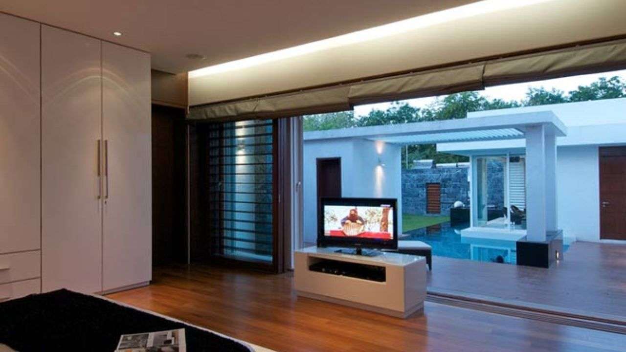 Inside Ratan Tata's iconic sea-facing Mumbai bungalow 'Halekai' with ...