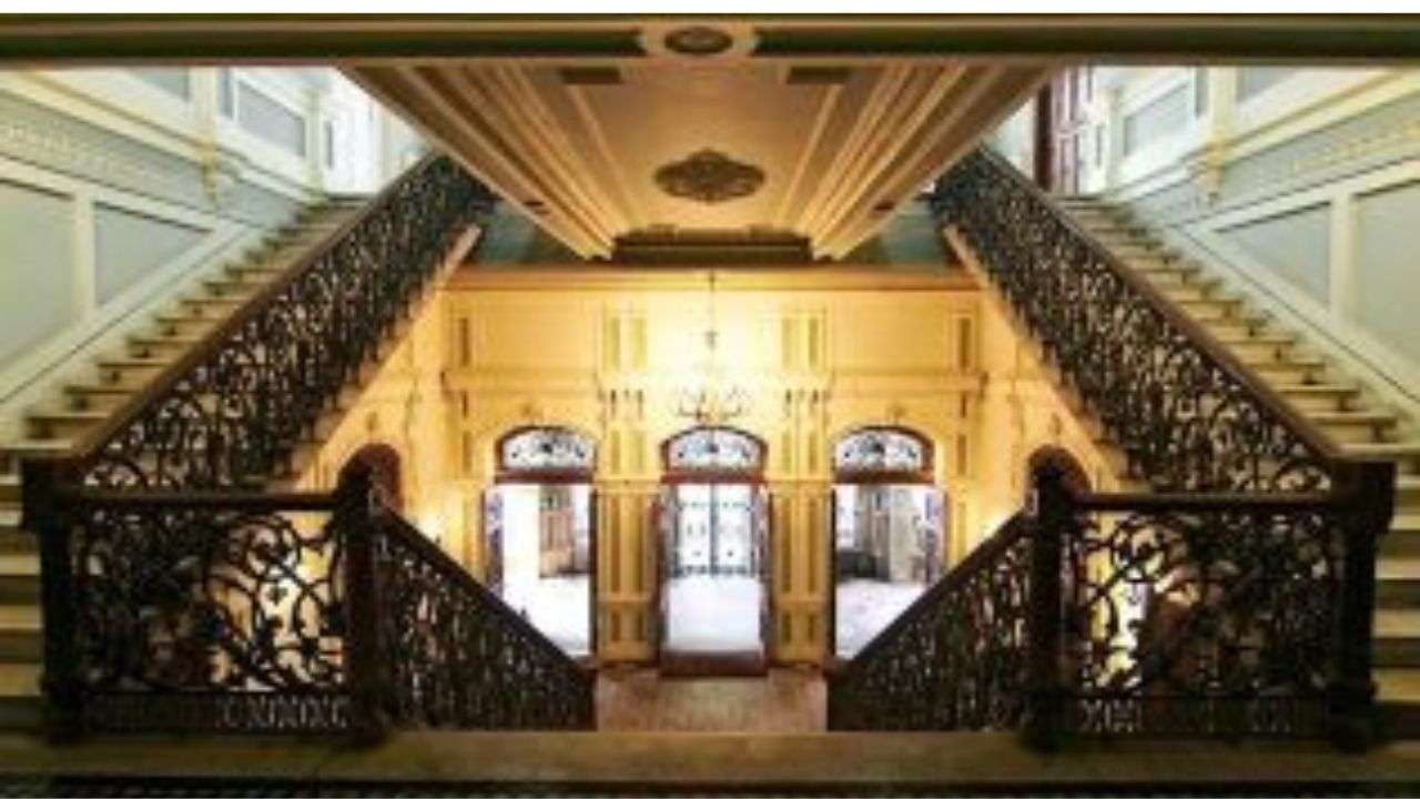 Inside Ratan Tata's iconic sea-facing Mumbai bungalow 'Halekai' with ...