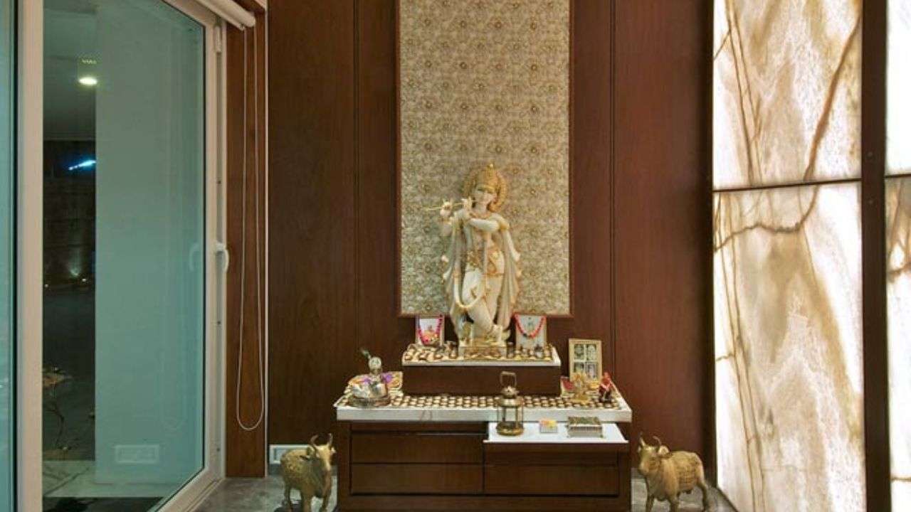 Inside Ratan Tata's iconic sea-facing Mumbai bungalow 'Halekai' with ...