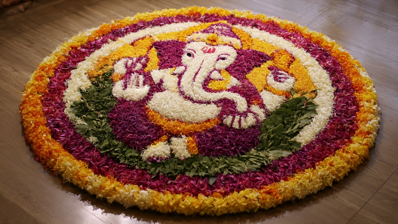 Diwali 2025 Rangoli Design: दिवाली पर फूलों से बनाएं ये खूबसूरत रंगोली ...