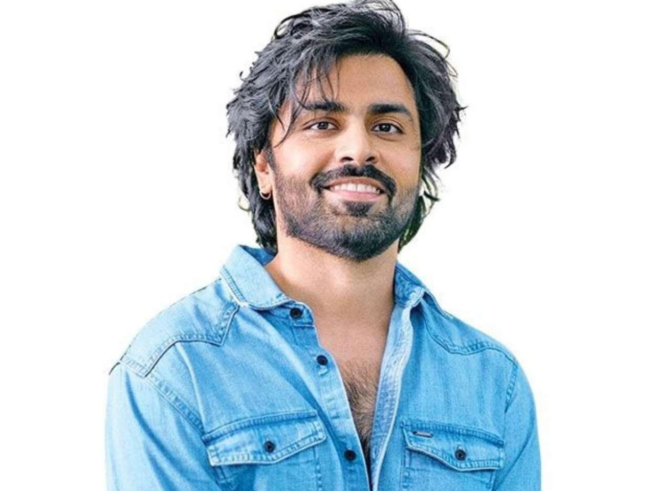 Jitendra Kumar, Paramvir Singh Cheema, Sumeet Vyas, Naveen Kasturia ...