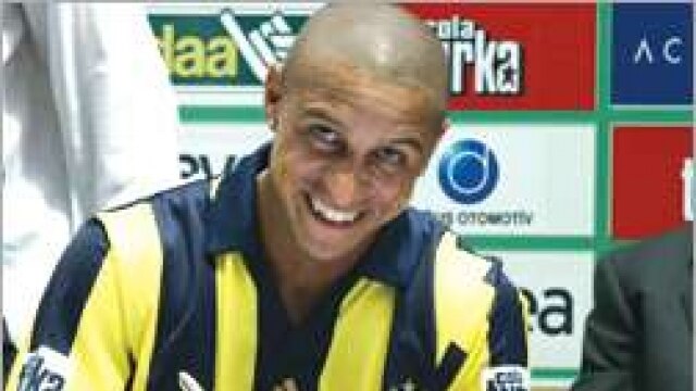 Carlos completes move from Real to Fenerbahce