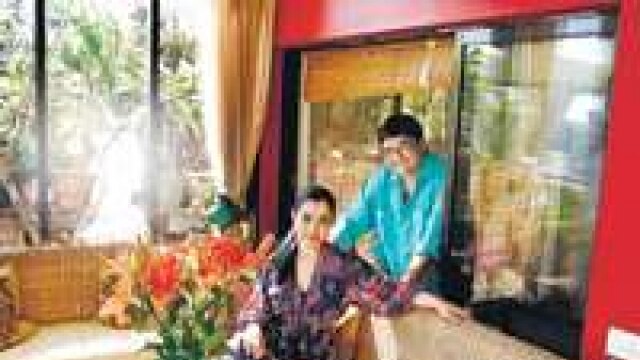 Fahad Samar and Simone Singh live life 'queen' size