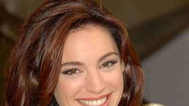 Kelly Brook tackles deadly piranhas in new horror film