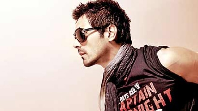 Arjun Rampal look a surprise element in ' Ra.One