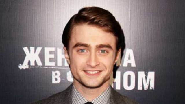 Daniel Radcliffe says was laughing while filming first gay sex scene