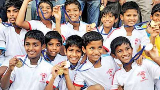 Mumbai: 'Dons', yet again