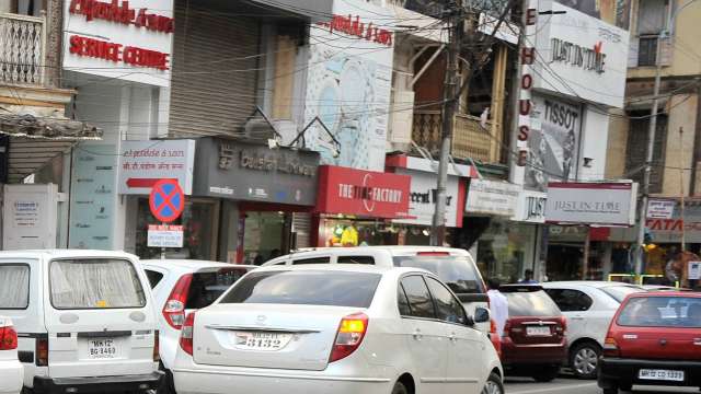 No parking on MG Road, Pune even for residents.
