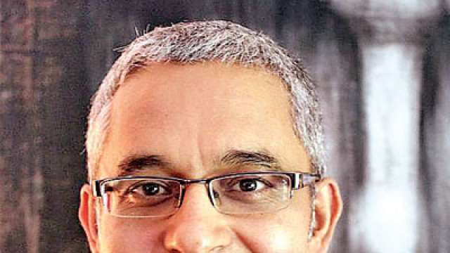 MD Rajiv Vij abandons a successful corporate career to become a life coach