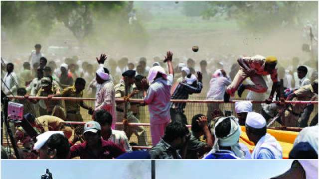Grief, tears and anger at BJP leader Gopinath Munde's funeral in Parli ...